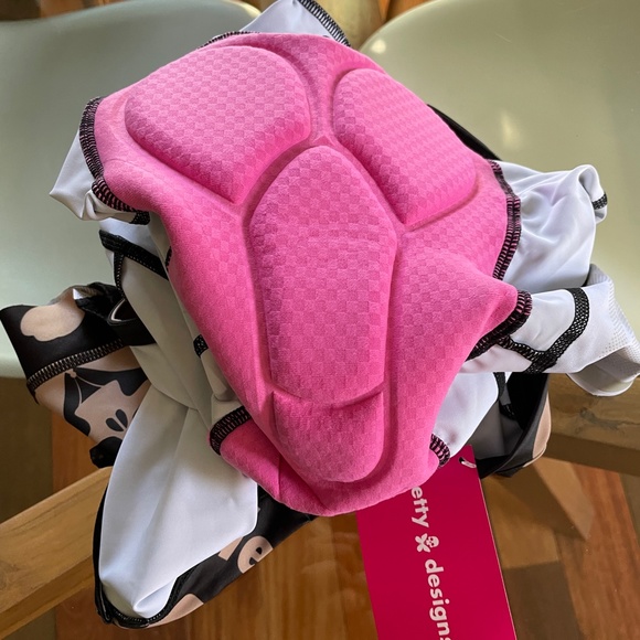 Betty Designs | Other | Betty Designs Short Sleeve Cycle Skinsuit ...